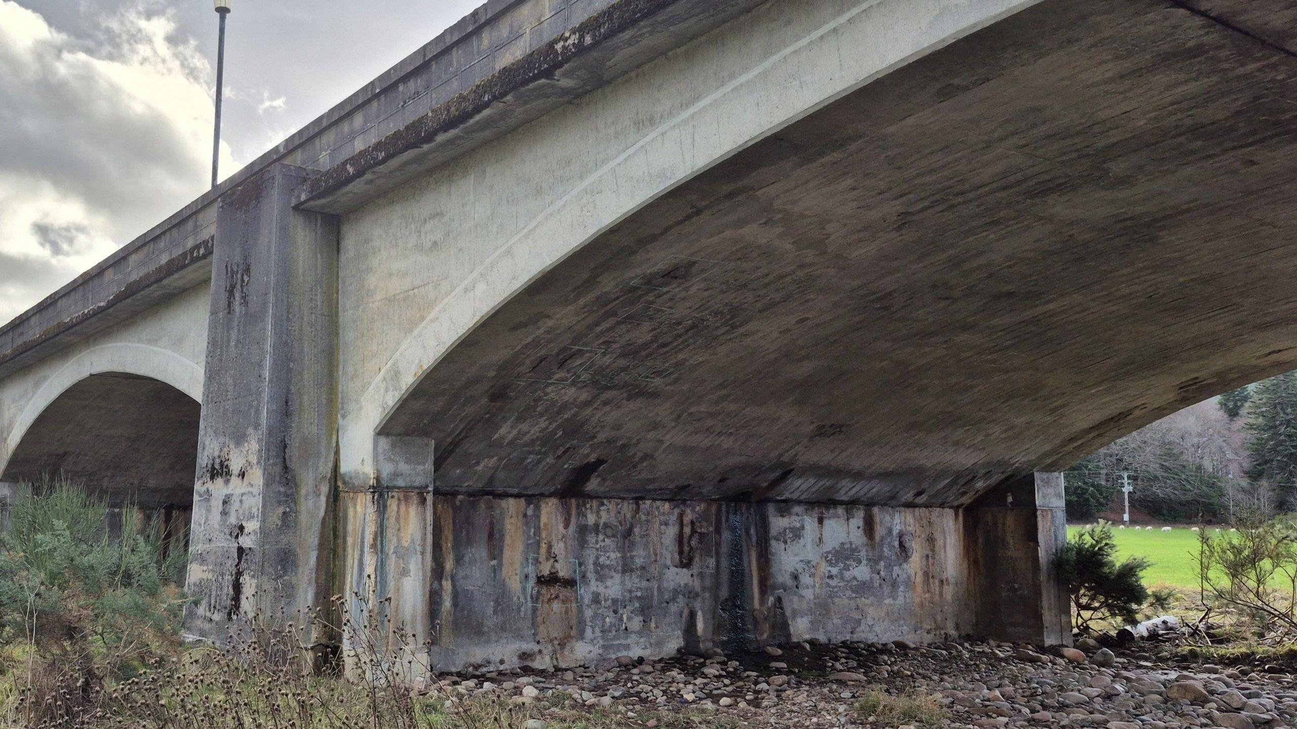 Repairs to Aberdeenshire bridge closed for two years put on hold - BBC News