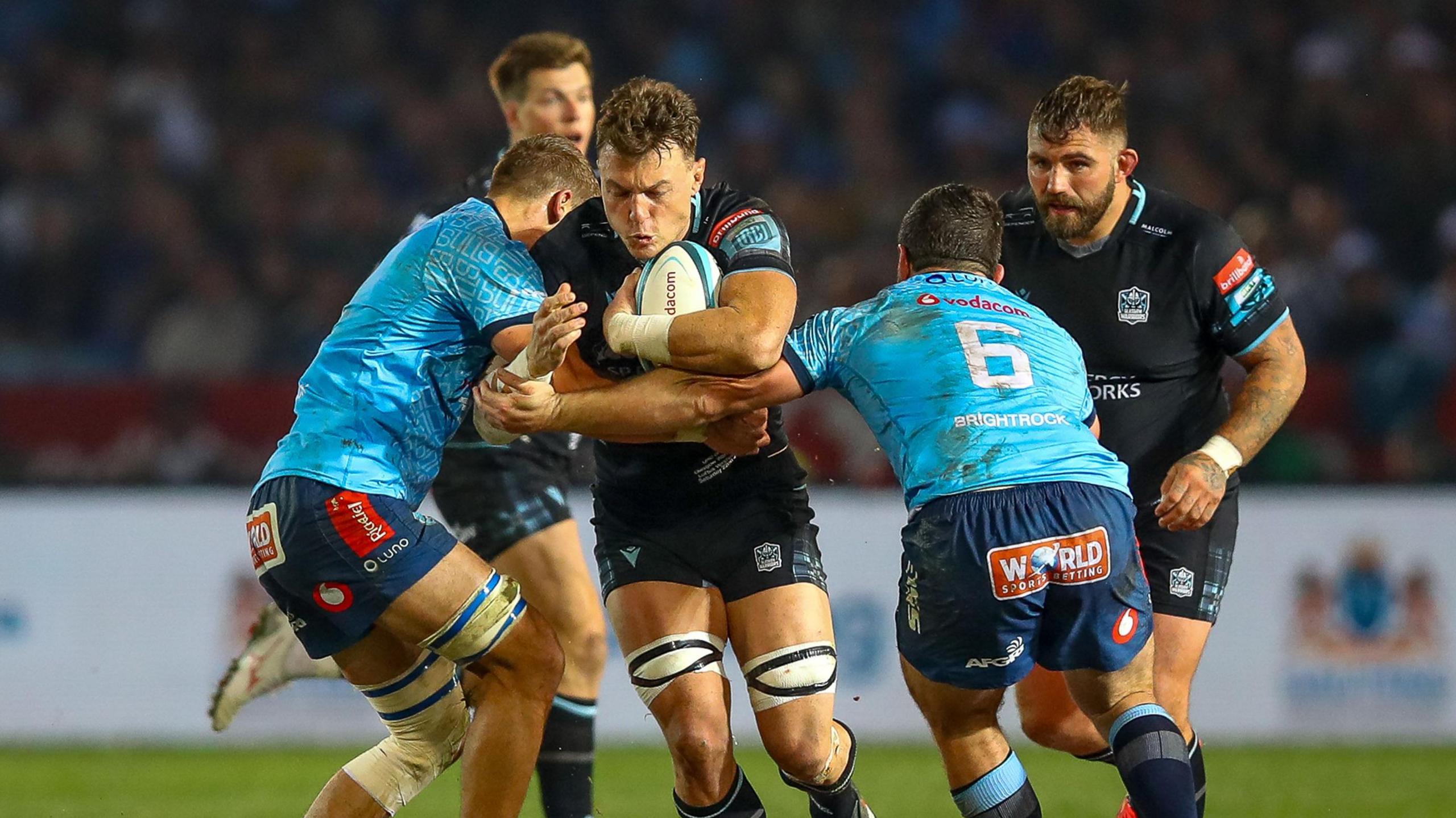 Dempsey and McKay shine in URC final win - BBC Sport