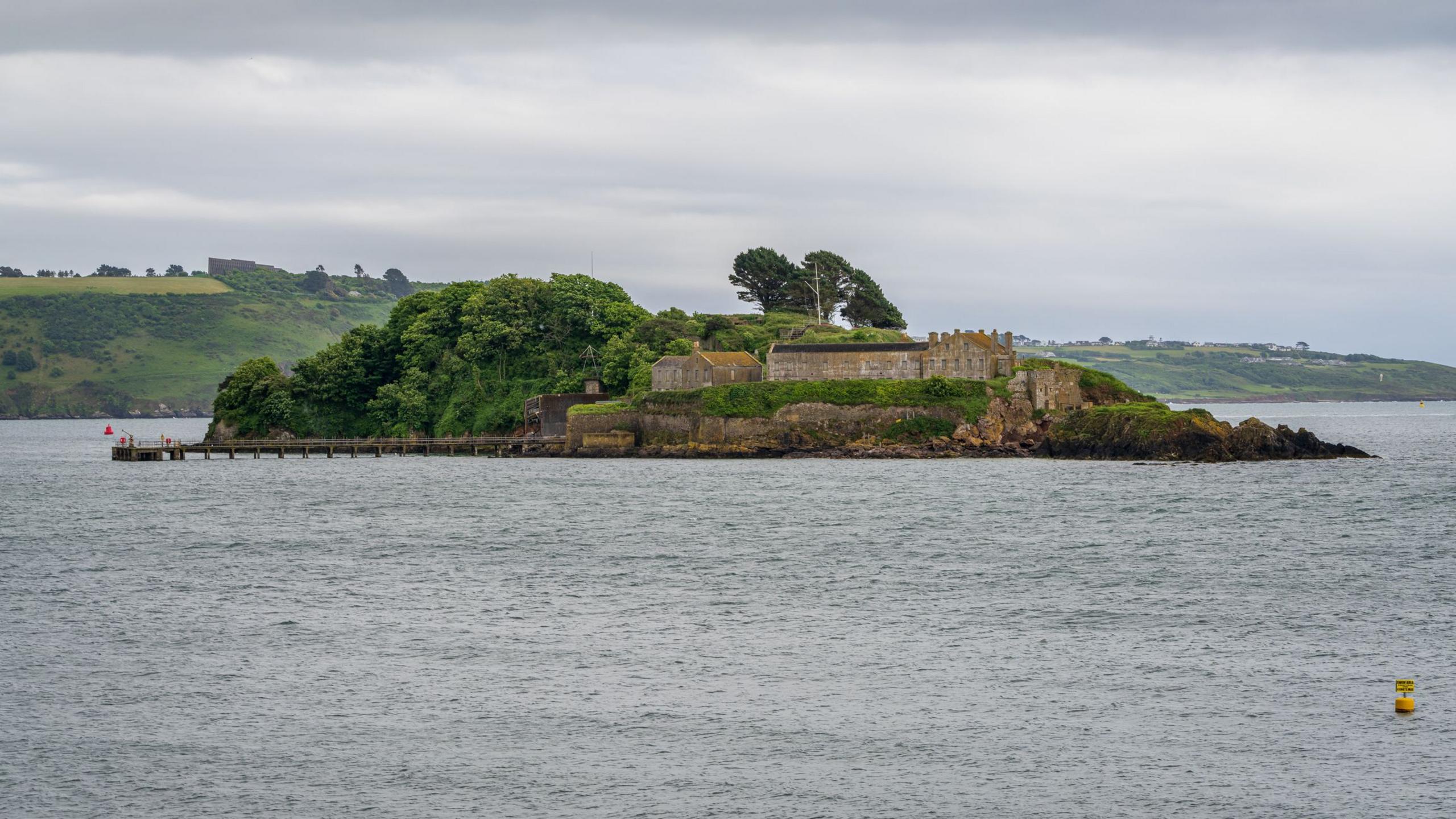 Drake's Island: Historic property in Devon is up for sale - BBC Newsround