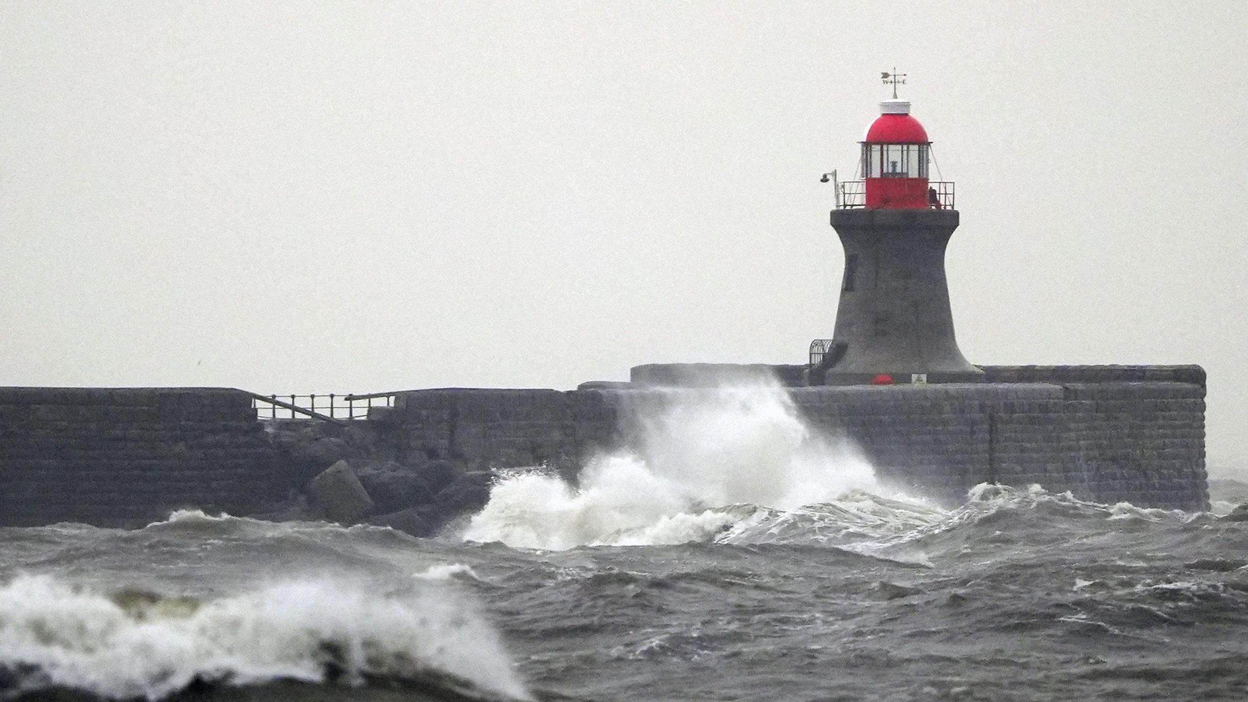 South Shields pier closed to public after Storm Ingrid damage - BBC News