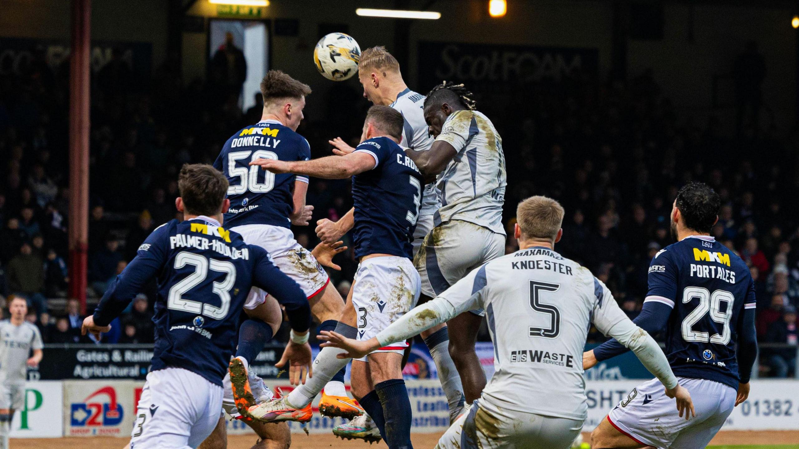 Dundee 1-2 Aberdeen: Analysis - BBC Sport