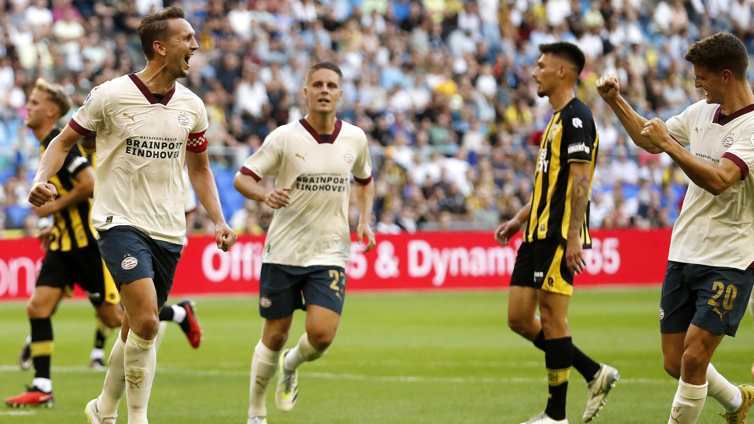 PSV warm up with comeback win over Vitesse - BBC Sport