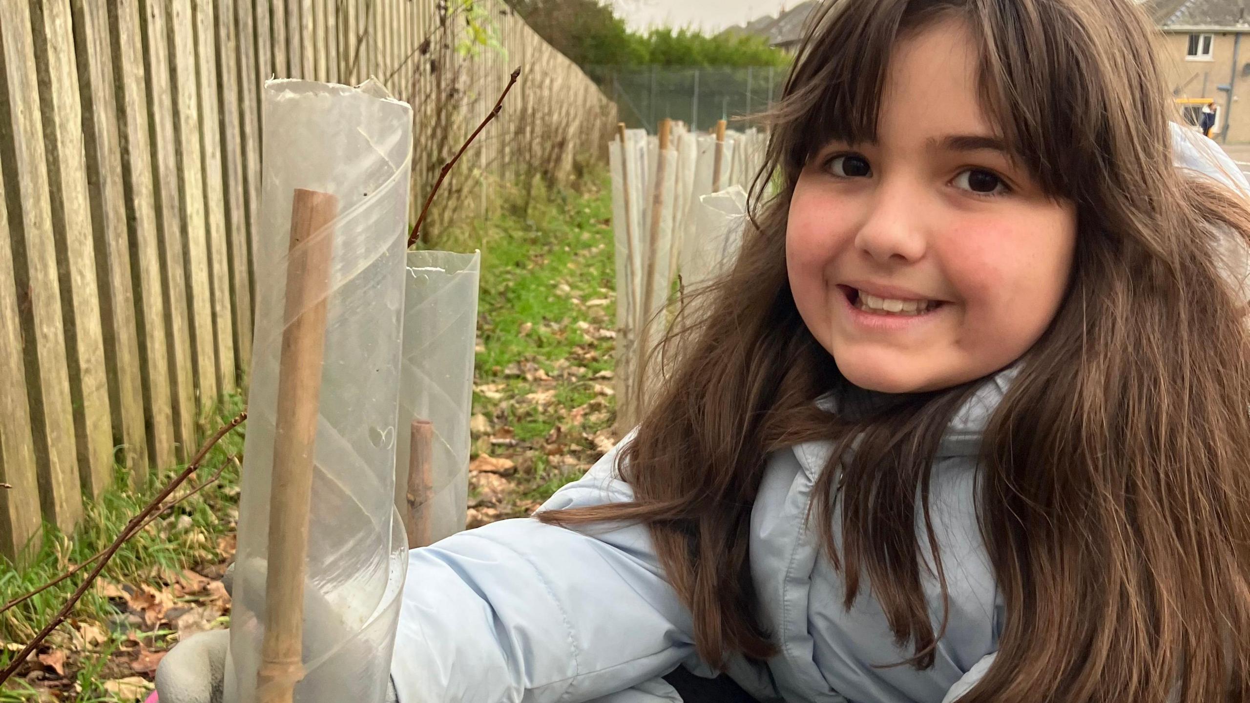 Whitehaven schoolchildren grow habitats in wildlife project - BBC News