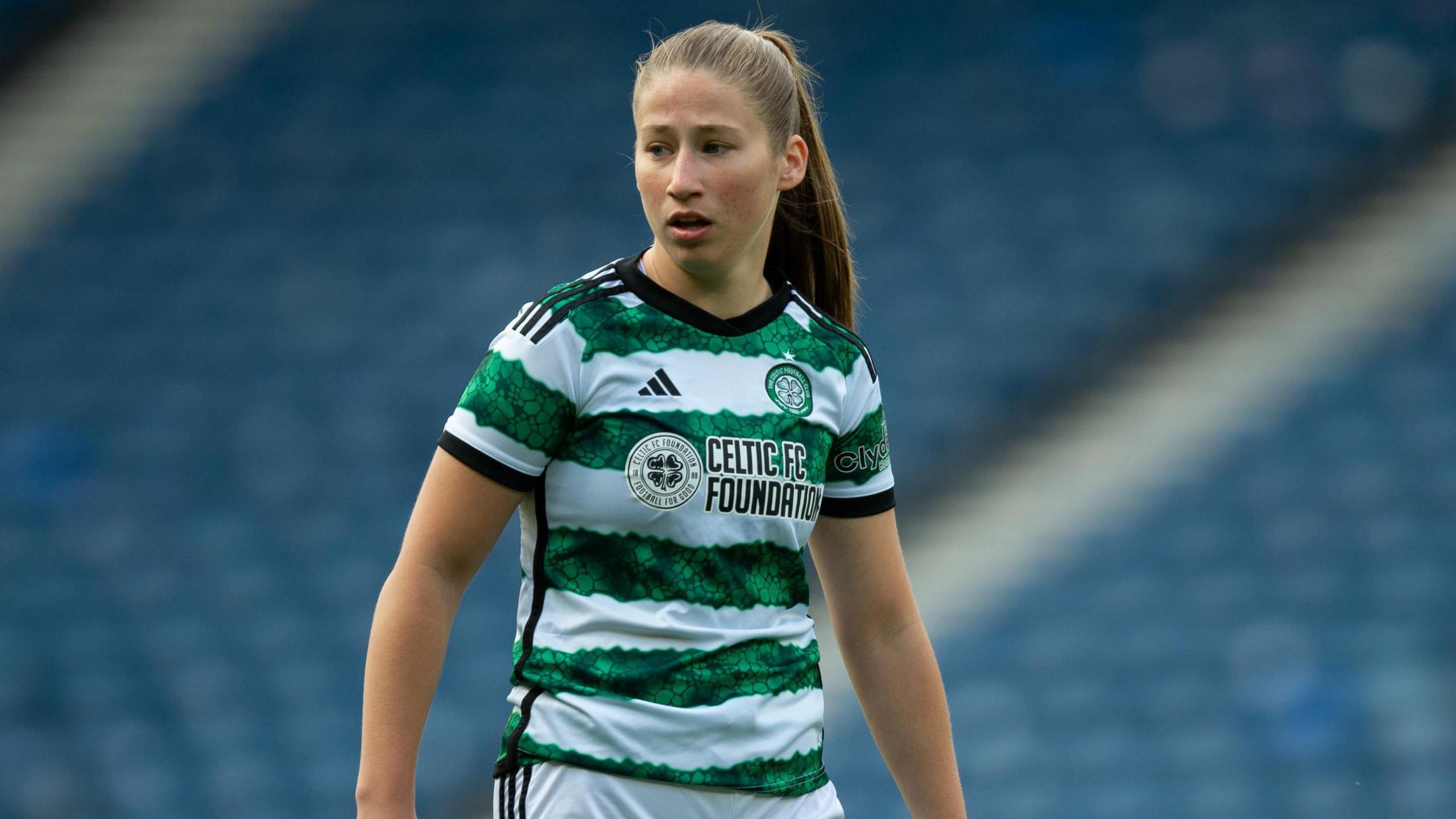 Title-winner Tiree Burchill joins Partick Thistle - BBC Sport