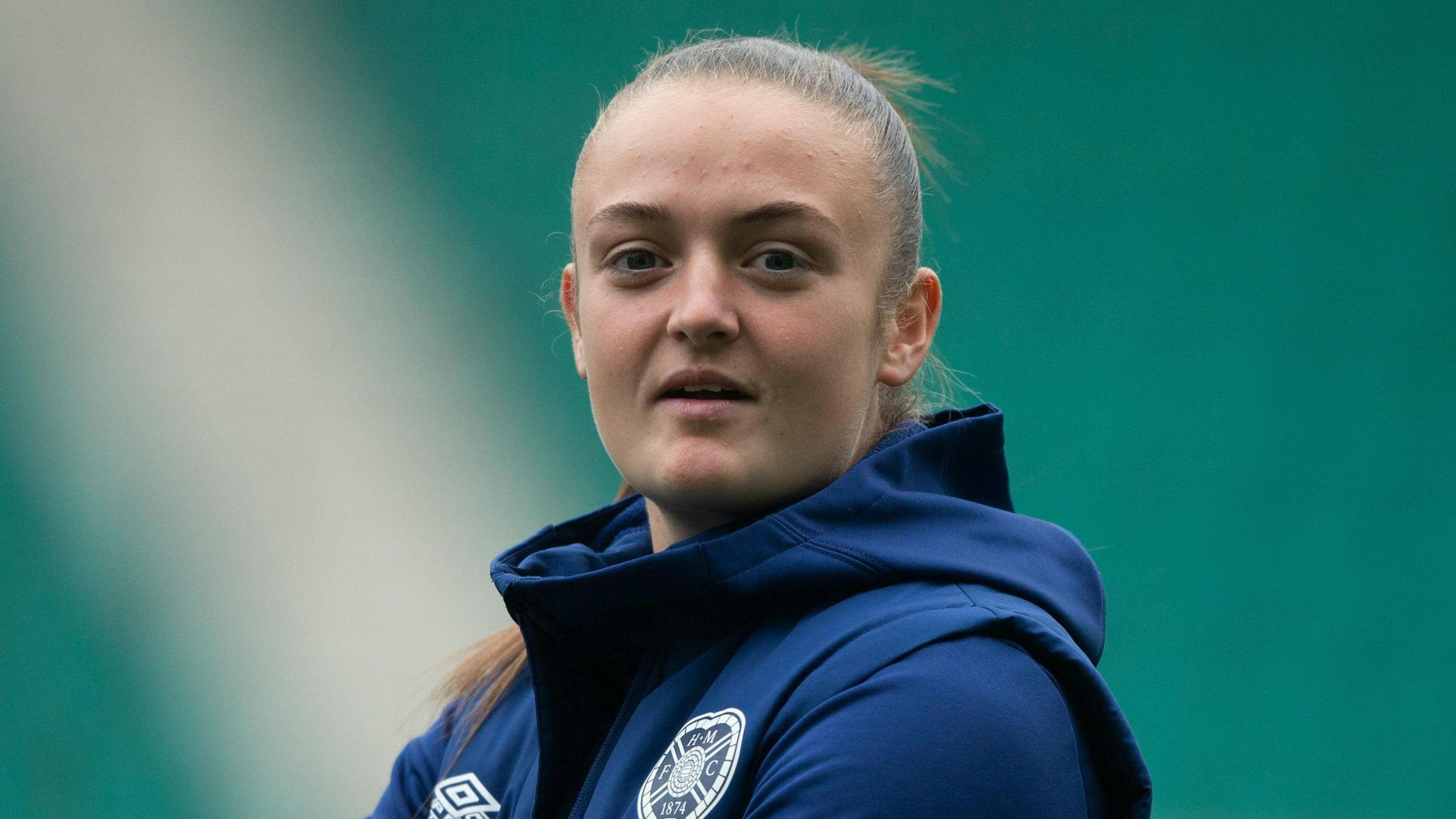 Aberdeen sign Hearts & Northern Ireland striker Kerry Beattie on loan ...