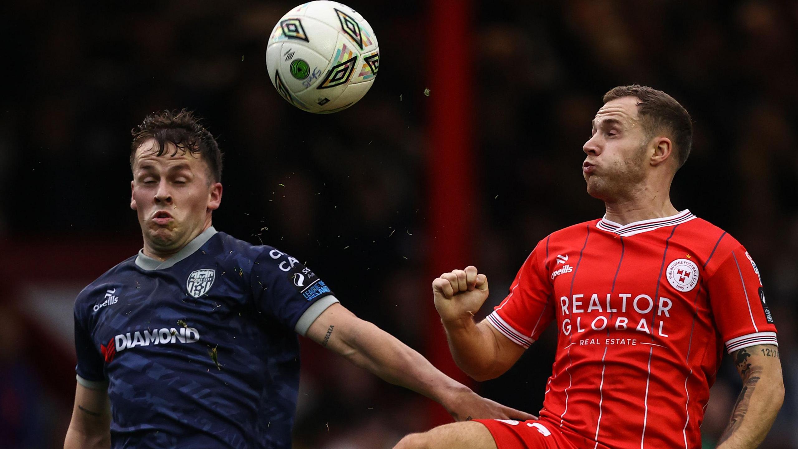 Premier Division: Ten-man Derry City hold leaders Shelbourne - BBC Sport