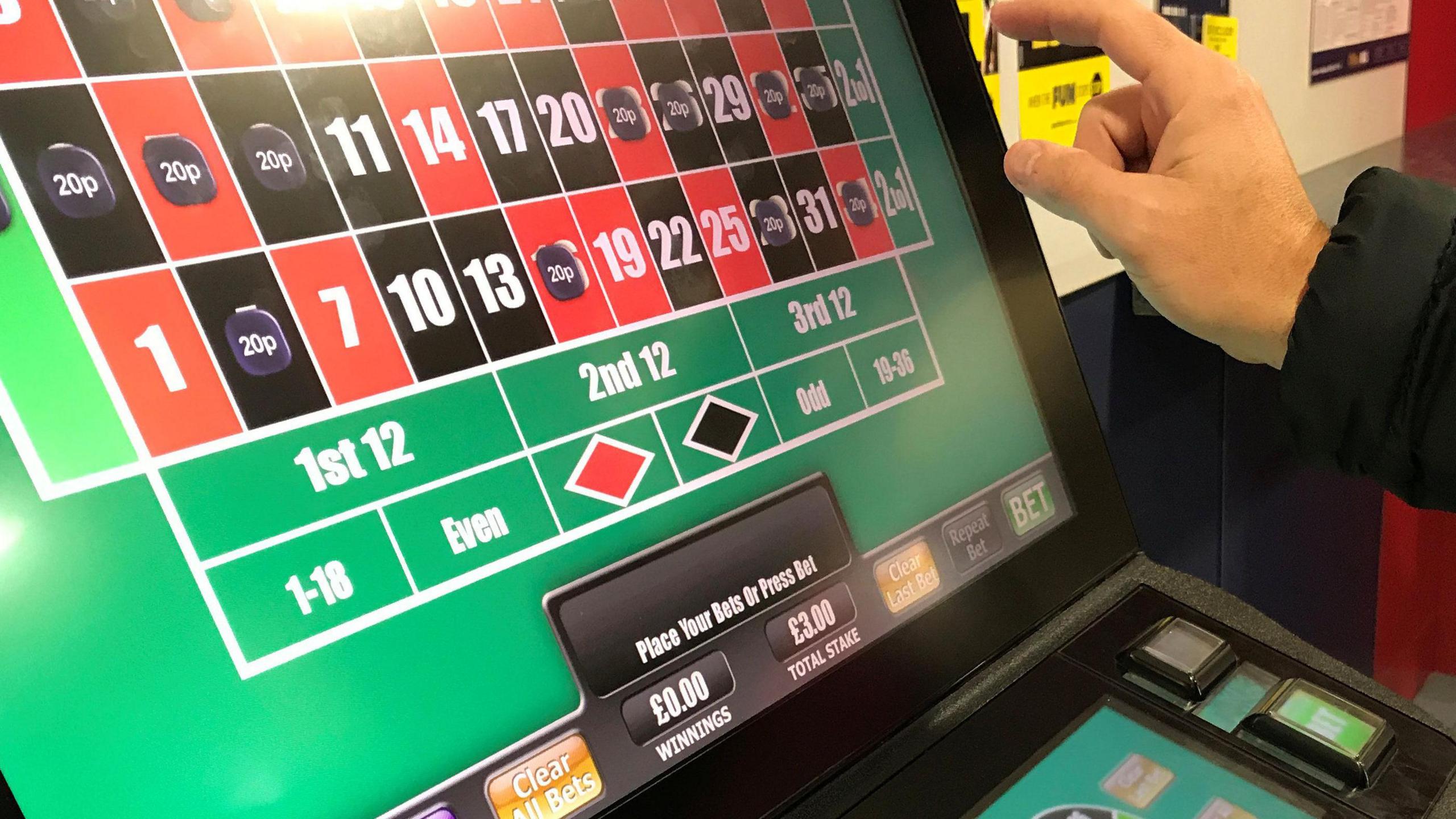 Gambling centres 'clustered' in deprived areas of the UK - BBC News