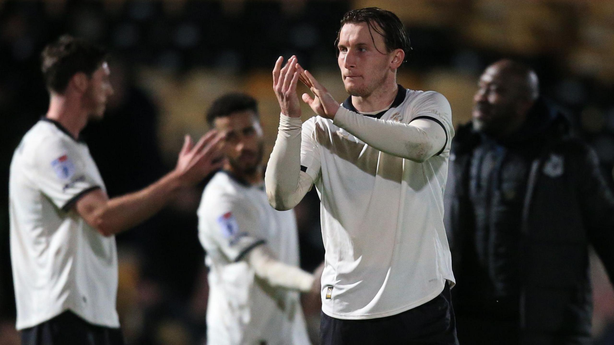 Ruari Paton: Port Vale striker wants Trophy win to be benchmark - BBC Sport