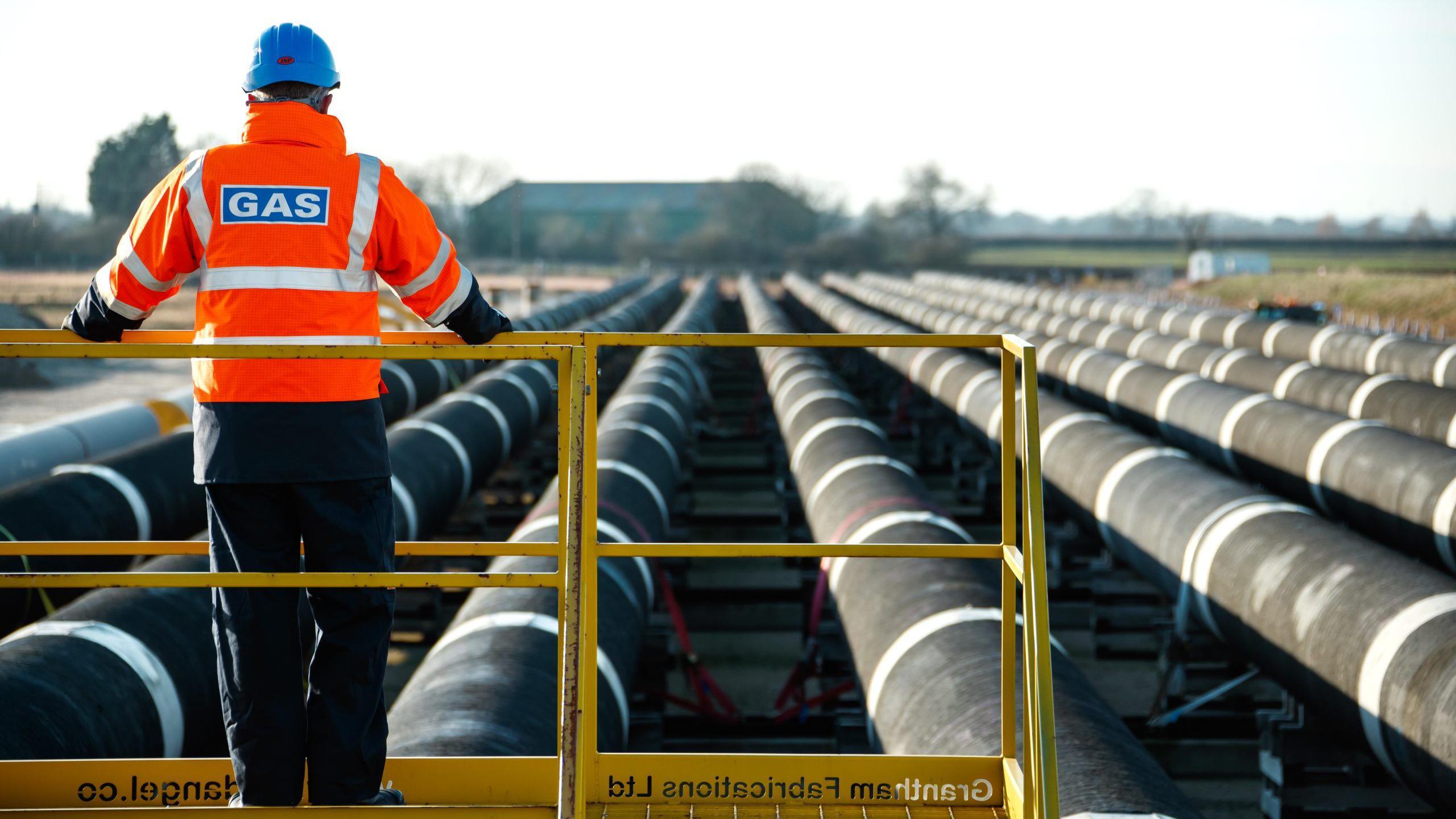 Views sought on plans for major 93-mile hydrogen pipeline - BBC News