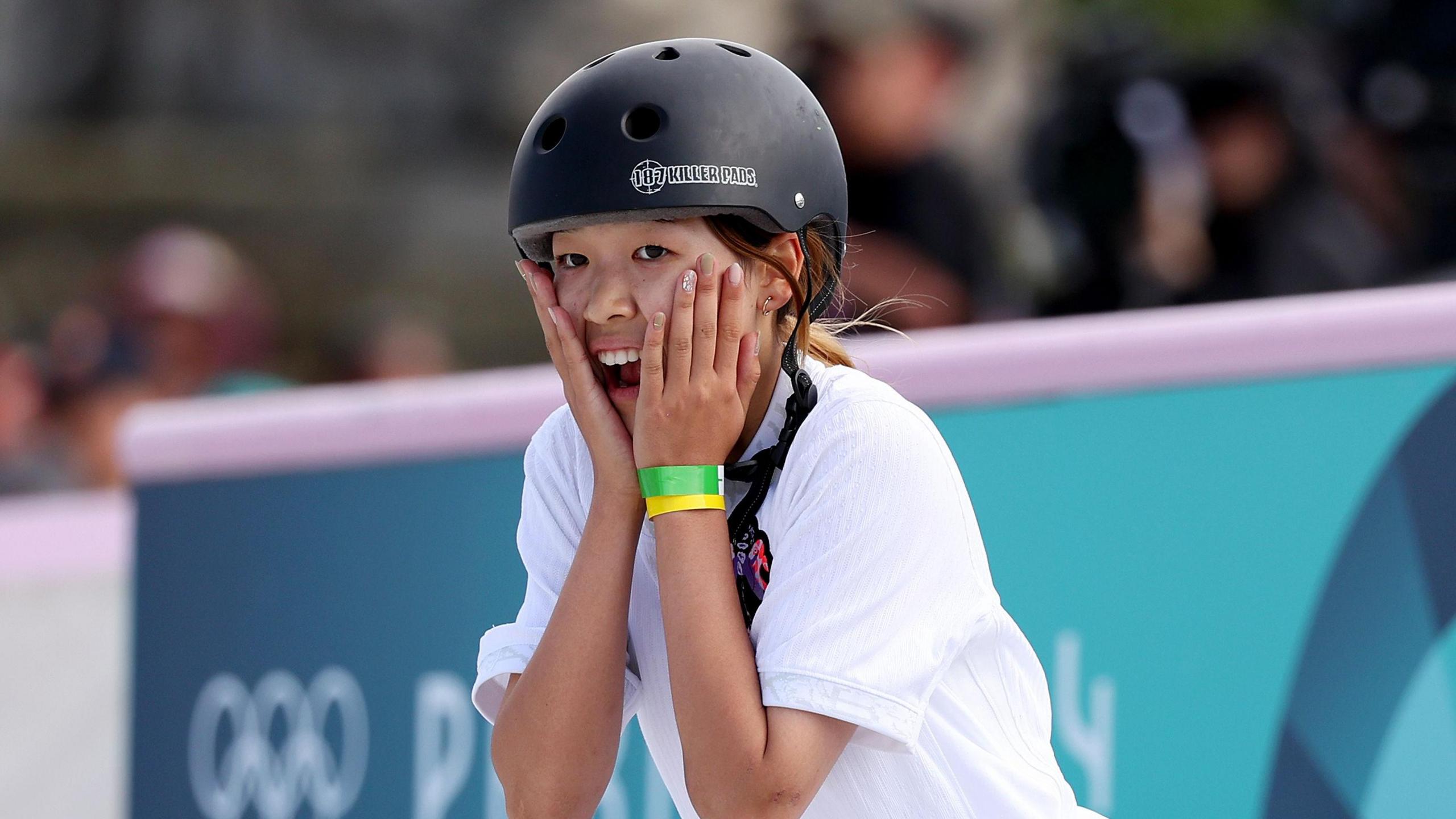 Paris 2024: Japan's Coco Yoshizawa wins skateboard street gold - BBC Sport