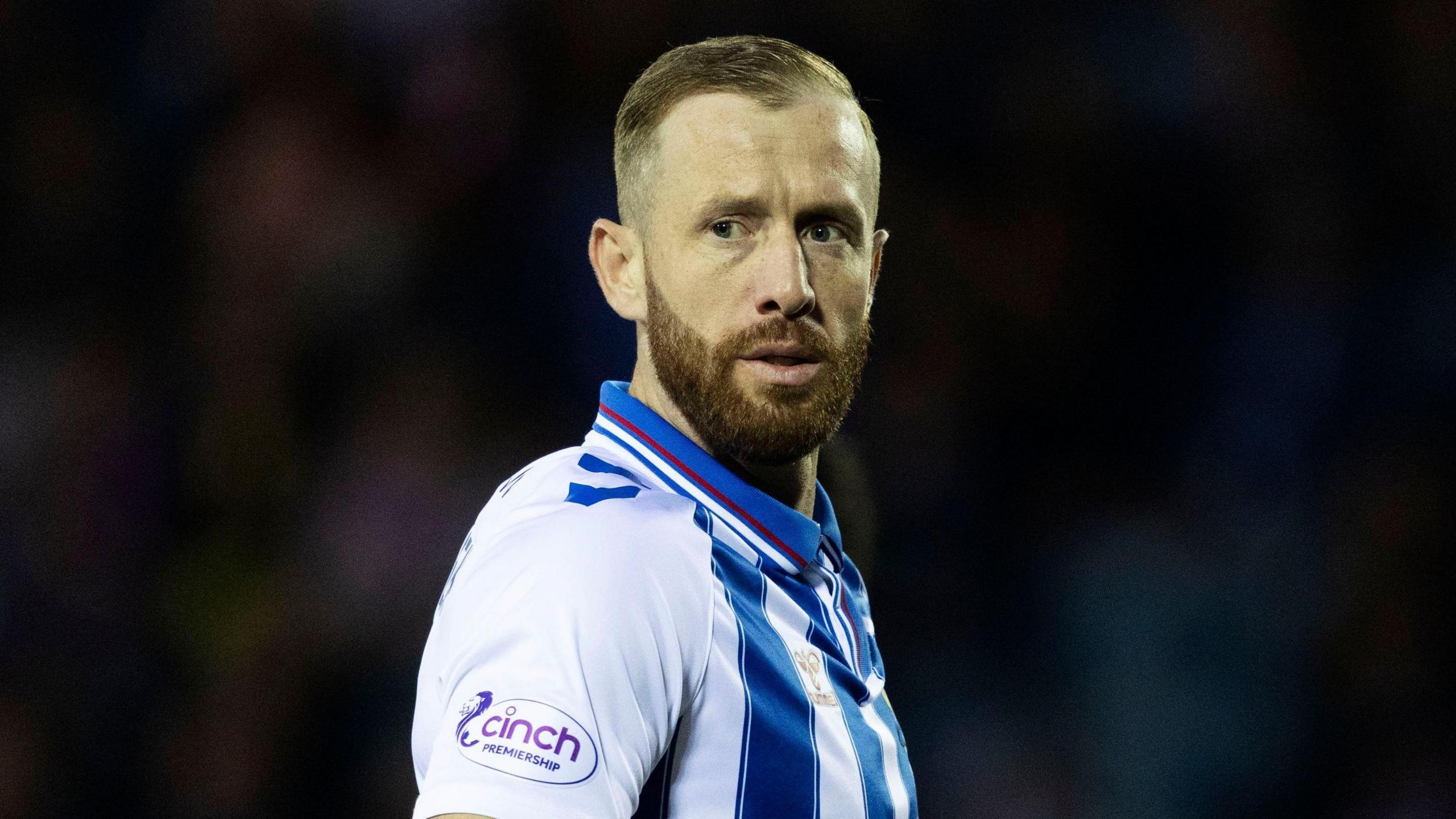 Kevin van Veen can shine at St Mirren, says Stephen Robinson - BBC Sport