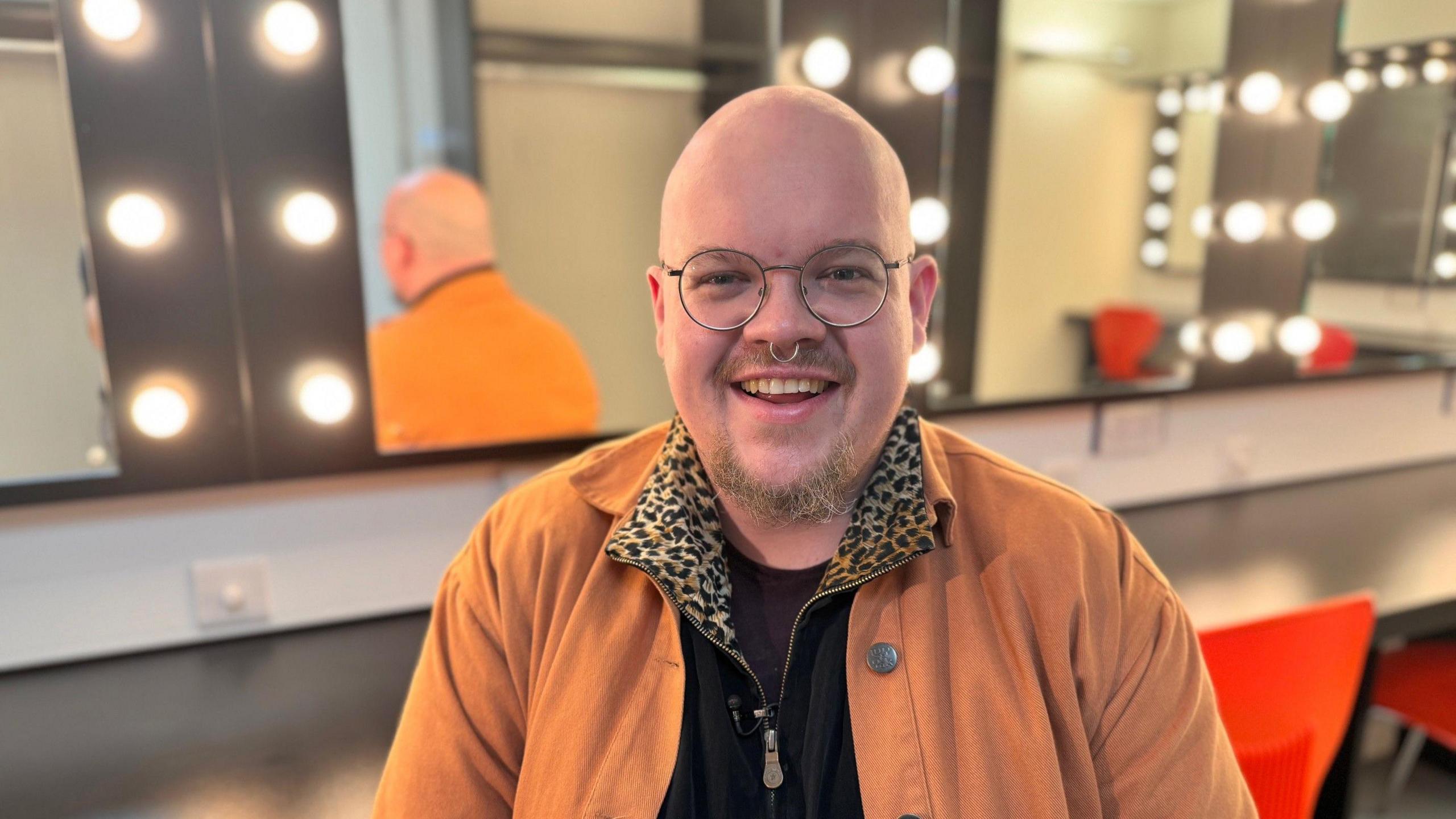 Shakespeare play becomes queer Brummie love story at the Rep - BBC News