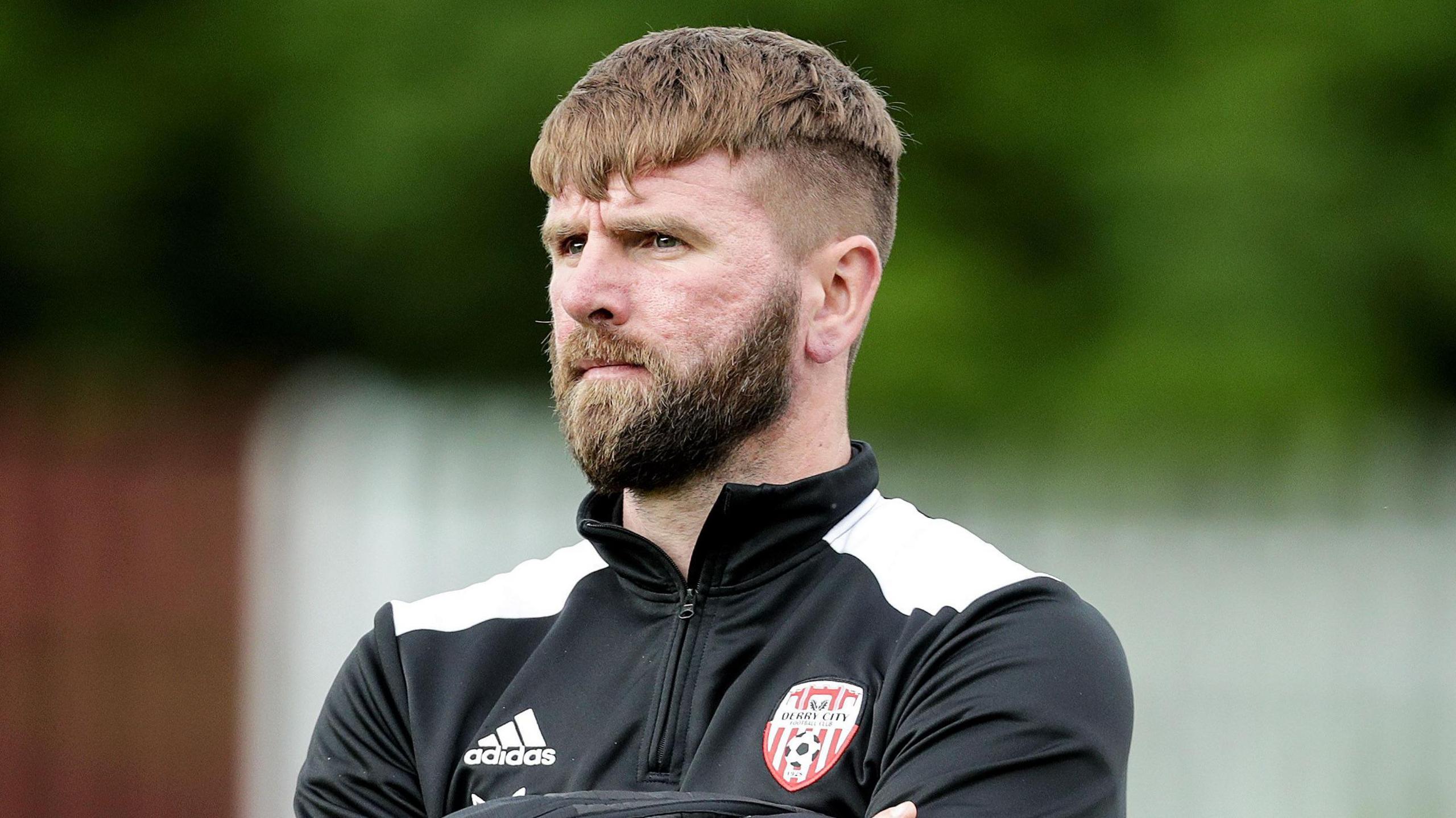 Paddy McCourt: Former NI winger named Glentoran's assistant manager - BBC Sport