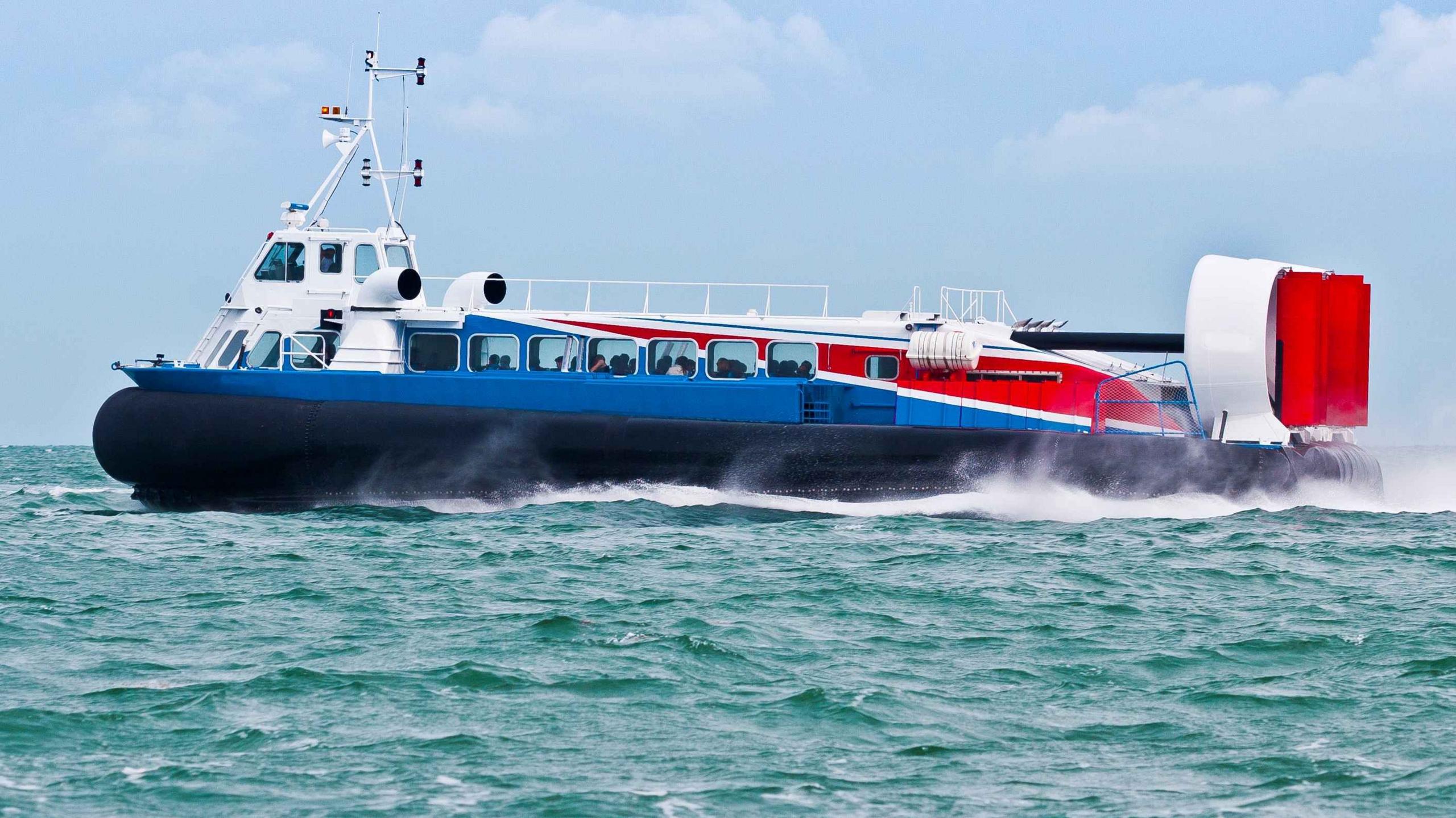 Trial of new hovercraft route for Isle of Wight welcomed - BBC News