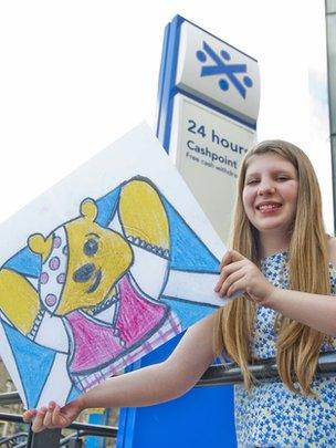 Dundee pupil Kayla Robson's design to feature on £5 note - BBC News
