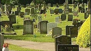 Gilroes cemetery extension plan approved - BBC News