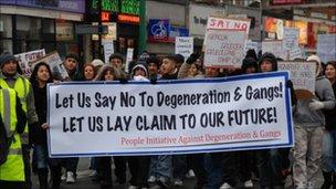 What lies behind murderous Turkish gang feud? - BBC News