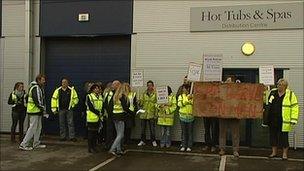 Hot tub sales firm Trade Price Group investigated - BBC News