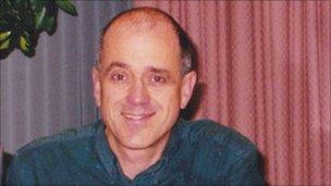 Obituary: Colin Morley - BBC News