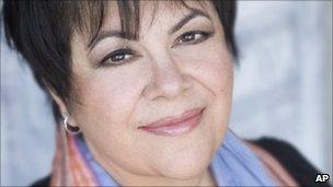 US folk singer Phoebe Snow dies at 58 - BBC News