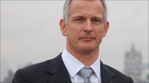 Retired openly gay officer Brian Paddick to give talk - BBC News