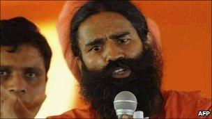 India: Protests against crackdown on Baba Ramdev - BBC News
