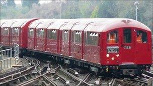 London Transport Museum plans 1938 Tube train ride - BBC News