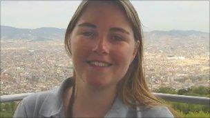 Mount Muztaph Ata ski descent in memory of Sarah Lamping - BBC News