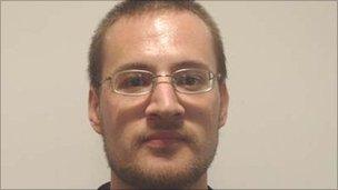 Plea as Richard Gifford absconds at Bridgend hospital - BBC News