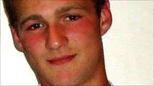 Body found near Jake Miller boat capsize scene - BBC News