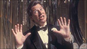 Obituary: Max Bygraves - BBC News