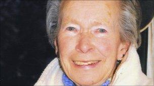 Tribute to Sale crash victim Nora Higgins - BBC News