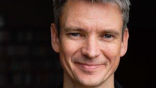 Christopher Hampson to be new Scottish Ballet director - BBC News