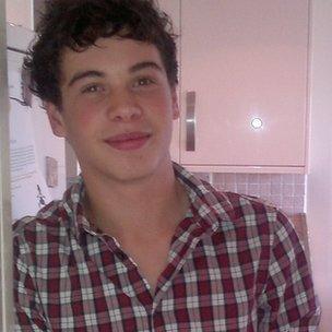 Tributes paid to Cheltenham Town's Marcus Powell - BBC News