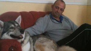 Tribute to Ray Tutton after Poole pedestrian crossing death - BBC News