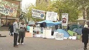 Occupy Norwich protest camp could stay on Hay Hill - BBC News