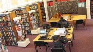 London library users gain access to two extra boroughs - BBC News