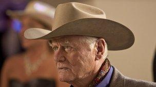 Dallas star Larry Hagman remembered privately - BBC News