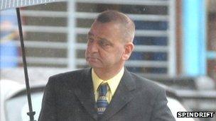 Death crash diabetic fit driver Brian Docherty jailed - BBC News