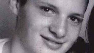 Anthony Stubbs: Appeal over missing Leyland teenager - BBC News