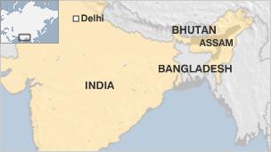 Assam women beat 'sex-attack politician' Bikram Singh Brahma - BBC News