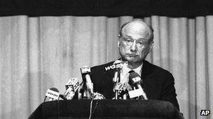 Obituary: Ed Koch - BBC News