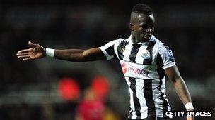 Newcastle United's Cheick Tiote in fraud arrest - BBC News