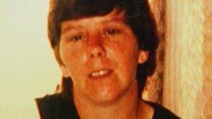 Tina Wardlow: Man arrested over 1993 murder released - BBC News