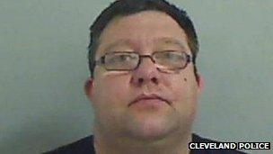 Meat tenderiser killer Mark Hall jailed for life - BBC News