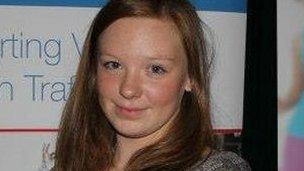 Chloe Waddell: Olympic swim hopeful died of heart defect - BBC News
