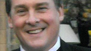 Peter Maine death: CCTV images released of last sighting - BBC News