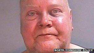 Craig Gill of Upper Poppleton jailed for stabbing his father - BBC News