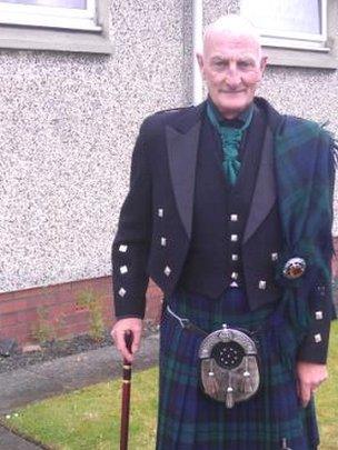 Murder inquiry into death of Arthur Green in Prestwick - BBC News