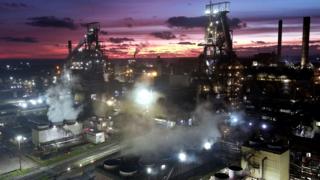 Will Tata Steel changes mean less air pollution for Port Talbot? - BBC News